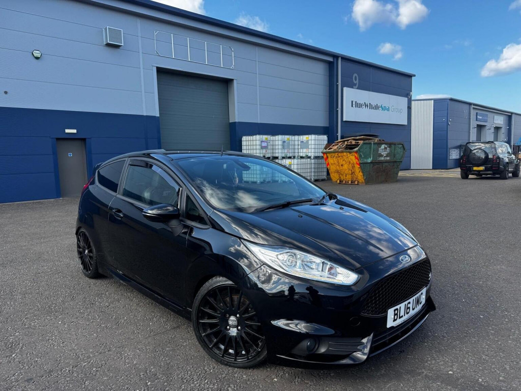 SOLD - Used FORD FIESTA 2016 Black in Edinburgh, Midlothian | Signature ...